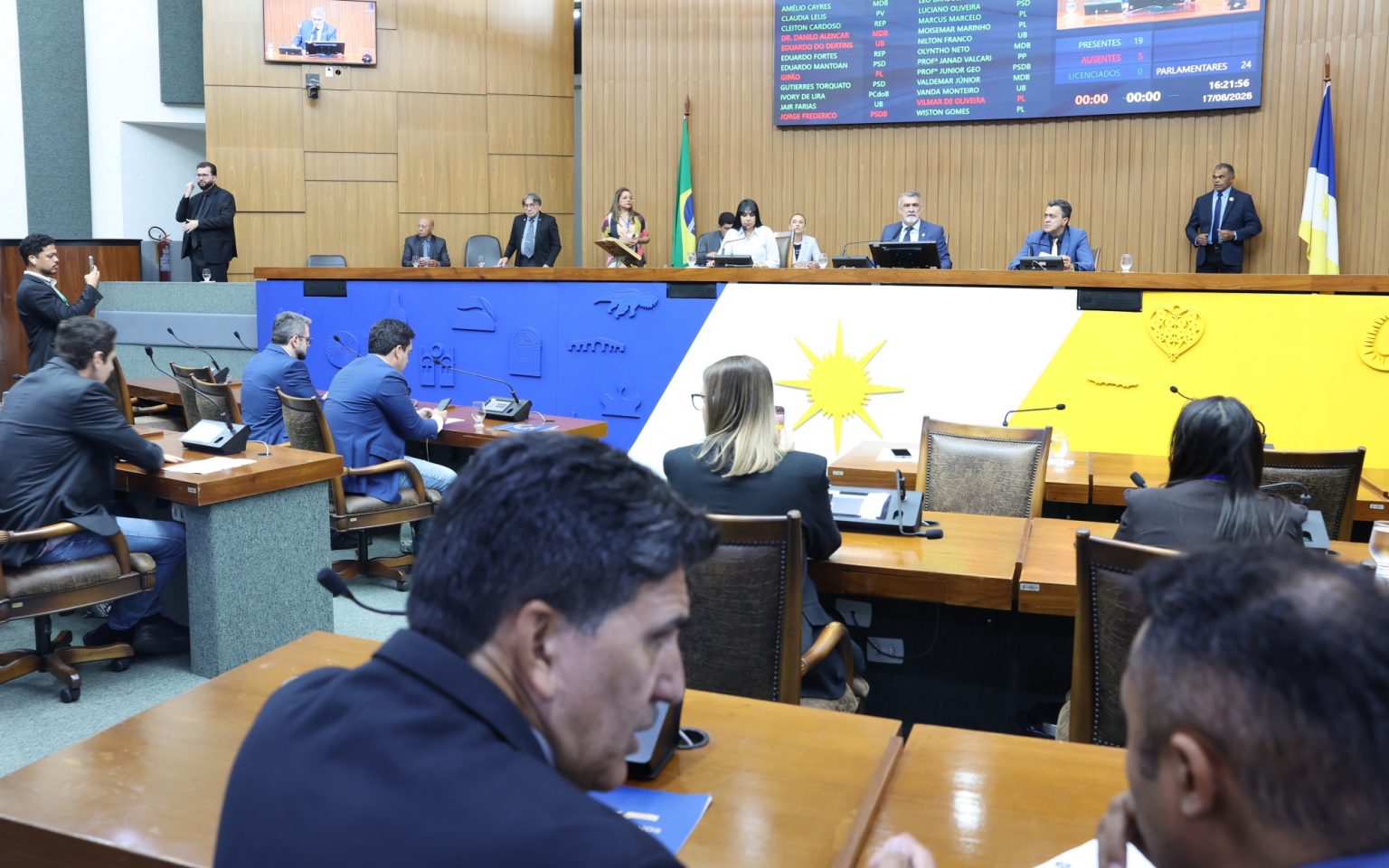 Aleto derruba veto e amplia indenizações de servidores do Tocantins