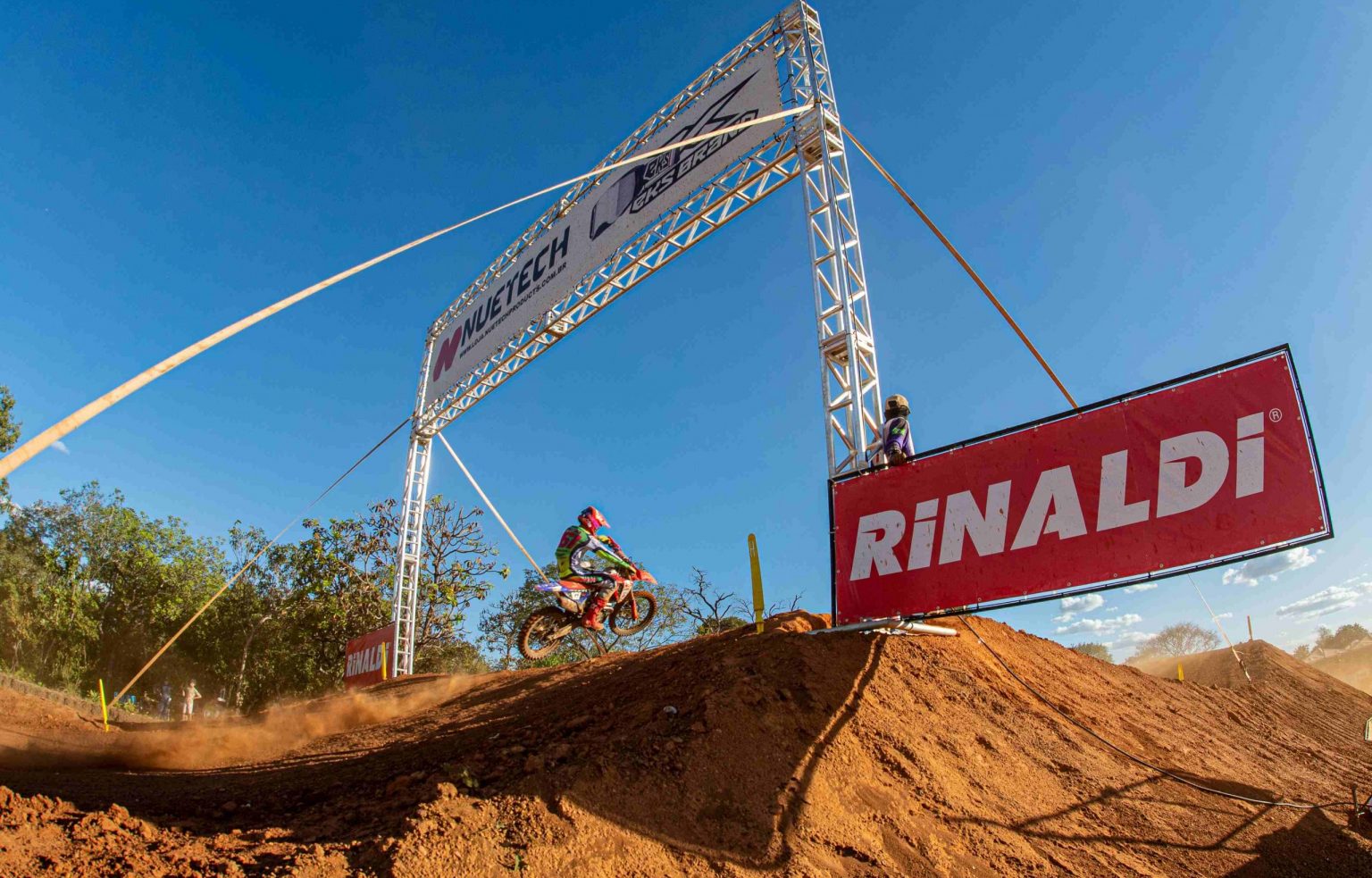 Team Rinaldi desafia calor de 35°C e conquista quatro pódios no ...